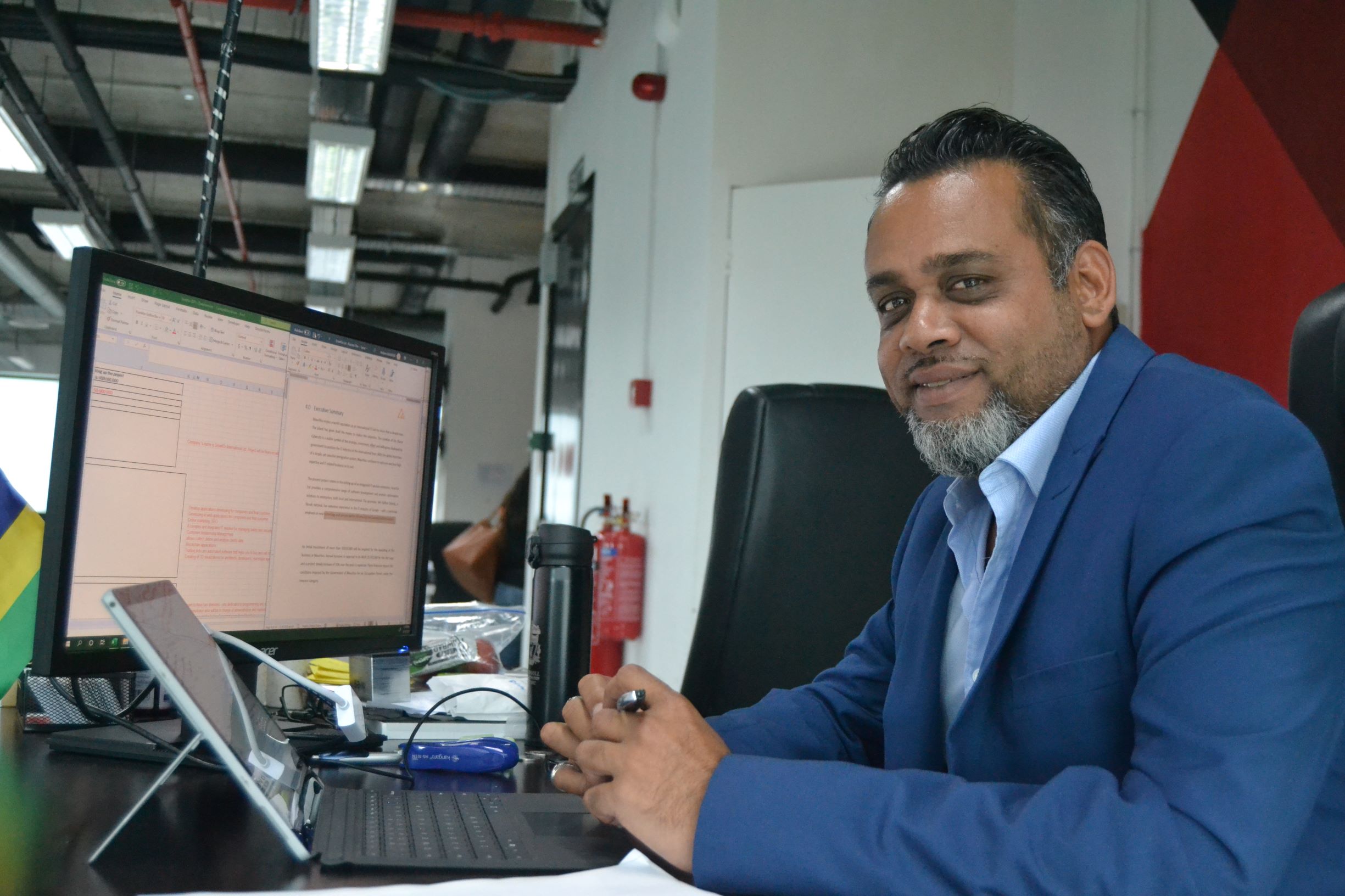 Nadeem Mosafeer : Au nom du père ! - PEOPLE Magazine