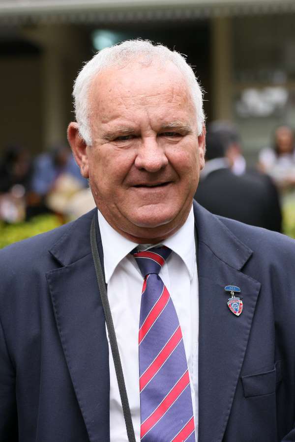 Gilbert Rousset | Champion pour l'éternité - PEOPLE Magazine